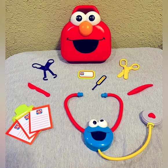 Sesame Street | Toys | Elmo Sesame Street 2pc Doctor Playset And Case ...